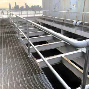 NextGen Custom Railing™ - Top Mounted